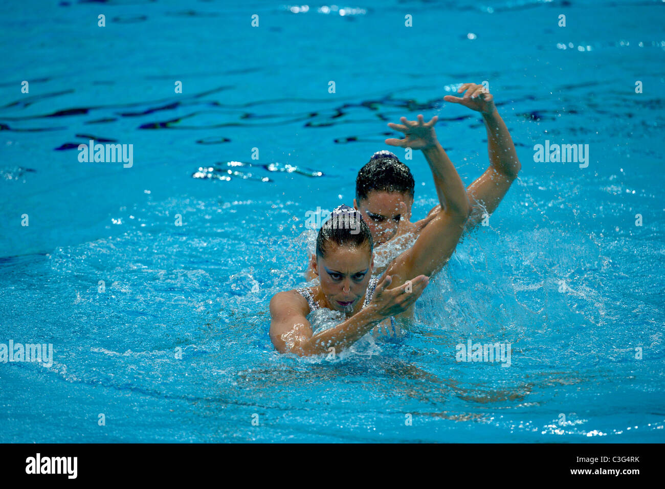 Synchro swimming hi-res stock photography and images - Alamy