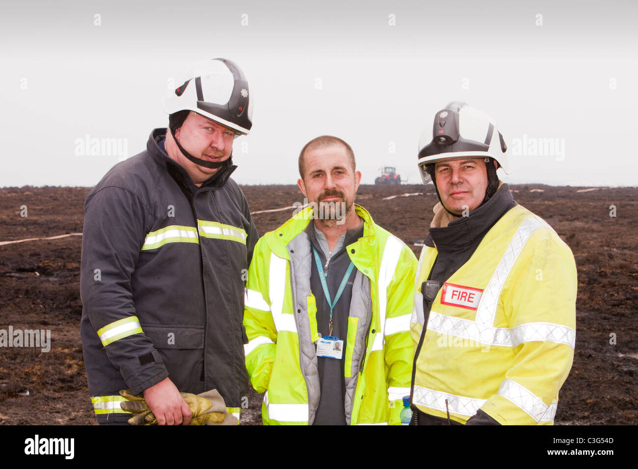 Fire fighter uk hi-res stock photography and images - Alamy
