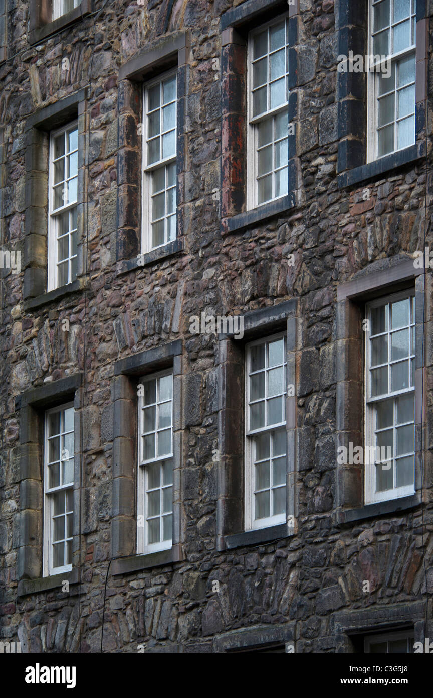 Apartment building uk hi-res stock photography and images - Alamy