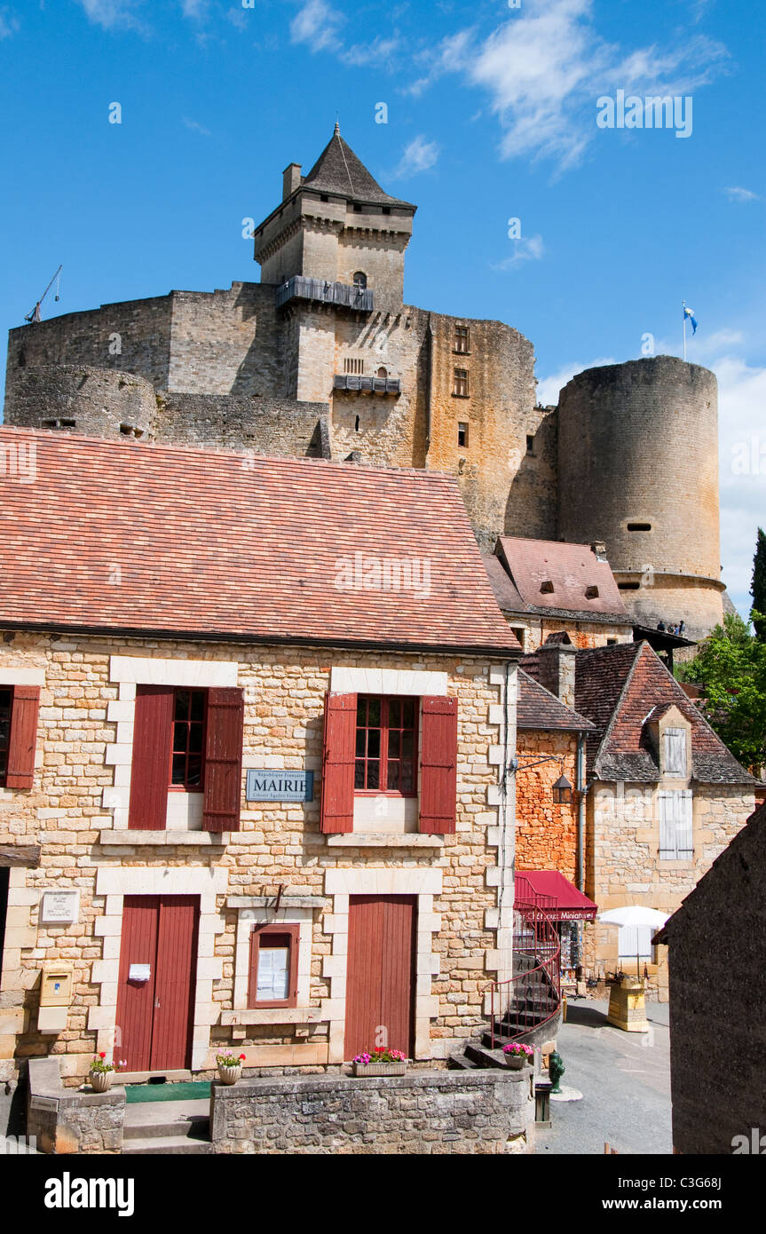 Chateau de Castelnaud-la-Chapelle, Dordogne France EU Stock Photo - Alamy
