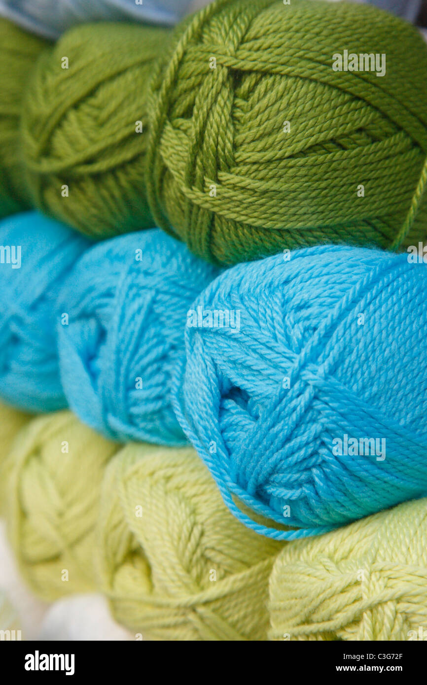 Yarn rolls hi-res stock photography and images - Alamy