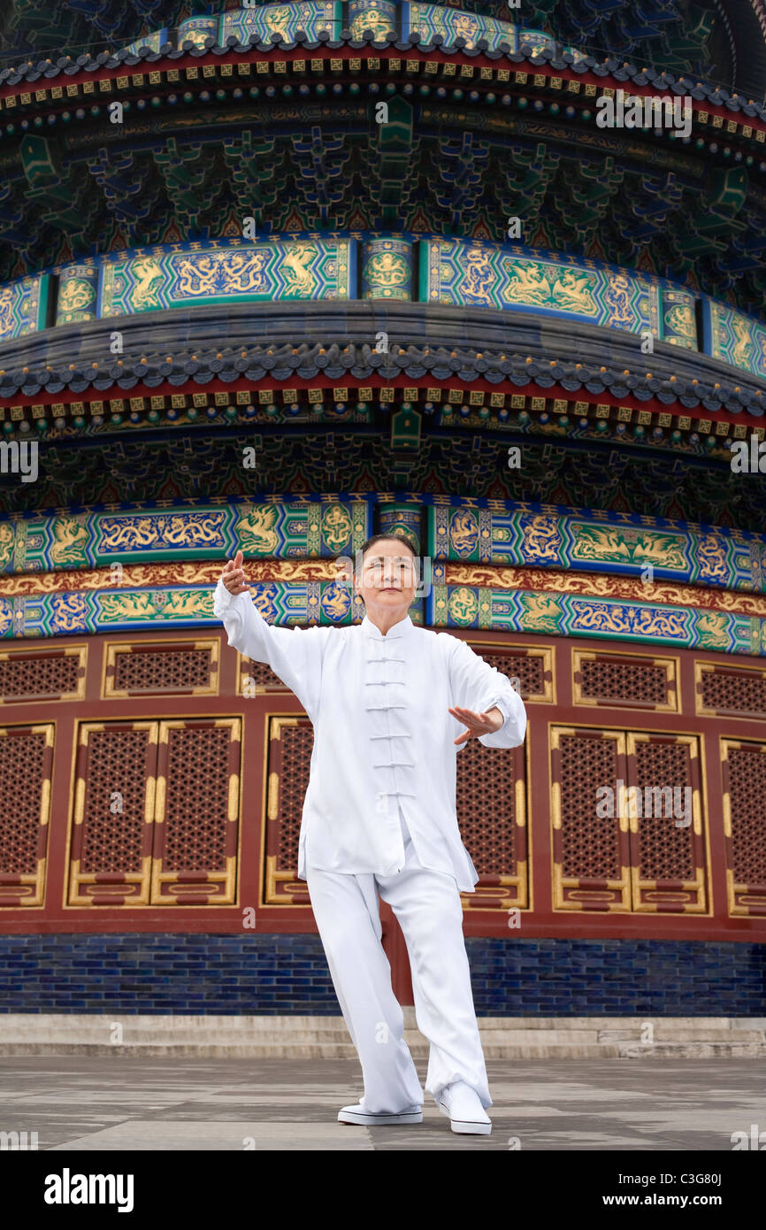 Senior Woman Practicing Tai Chi, Temple of Heaven Stock Photo - Alamy