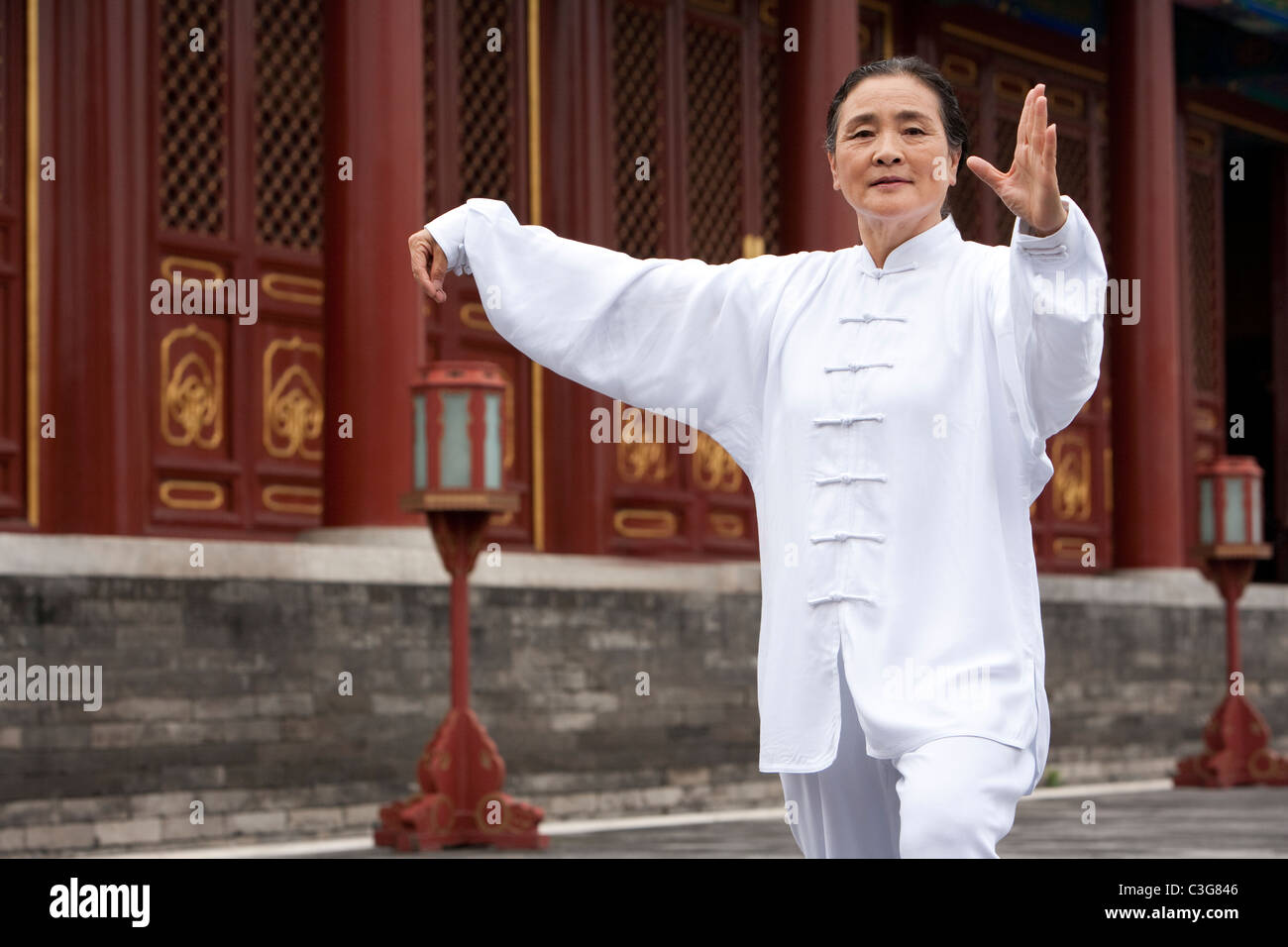 Senior Woman Practicing Tai Chi, Temple of Heaven Stock Photo - Alamy