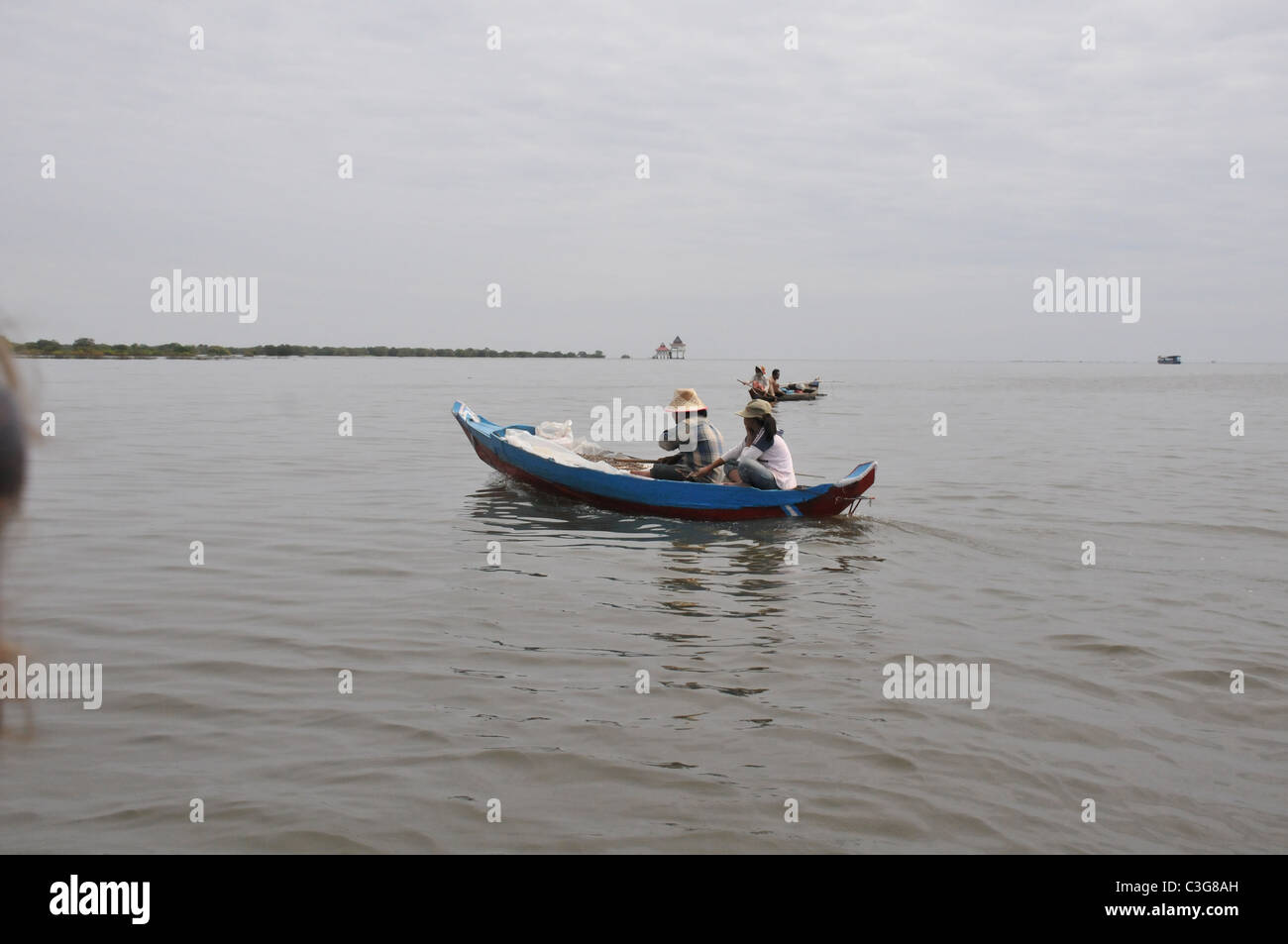 Vietnamese boat people hi-res stock photography and images - Alamy