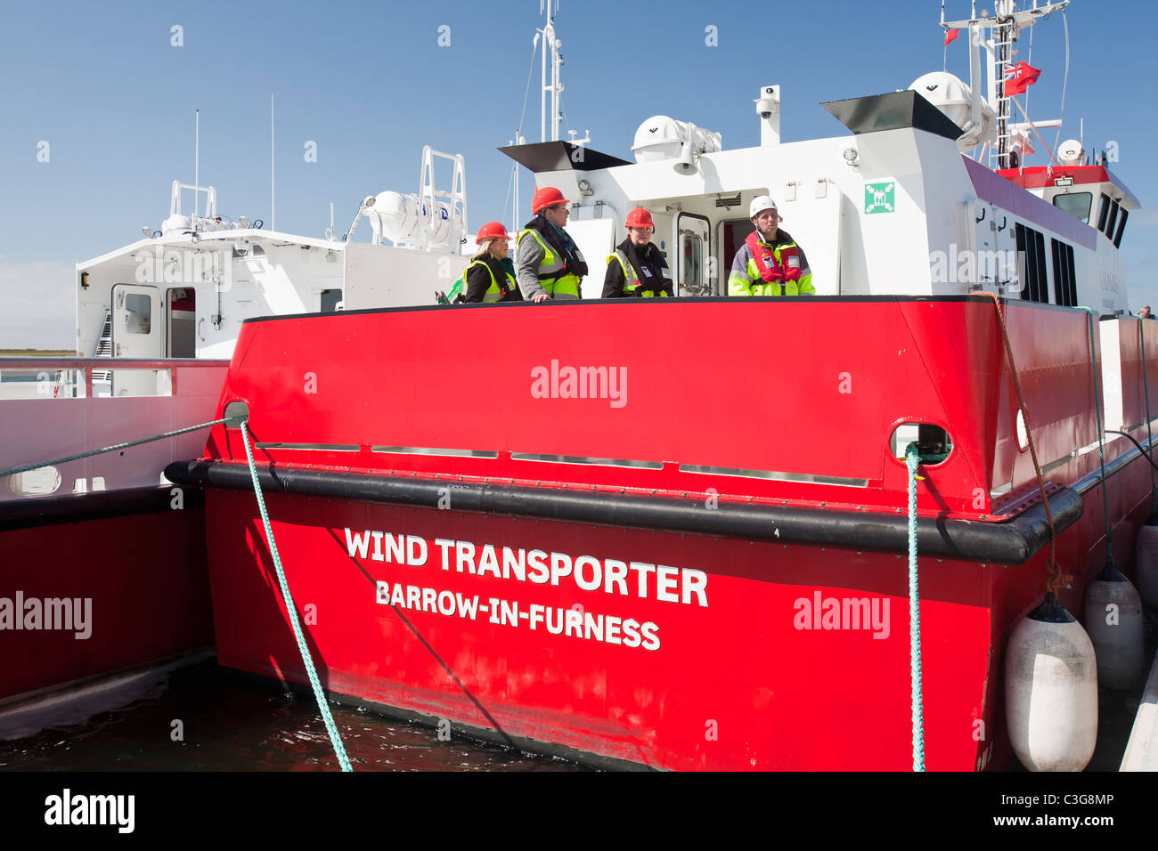 Wind farm boat hi-res stock photography and images - Alamy