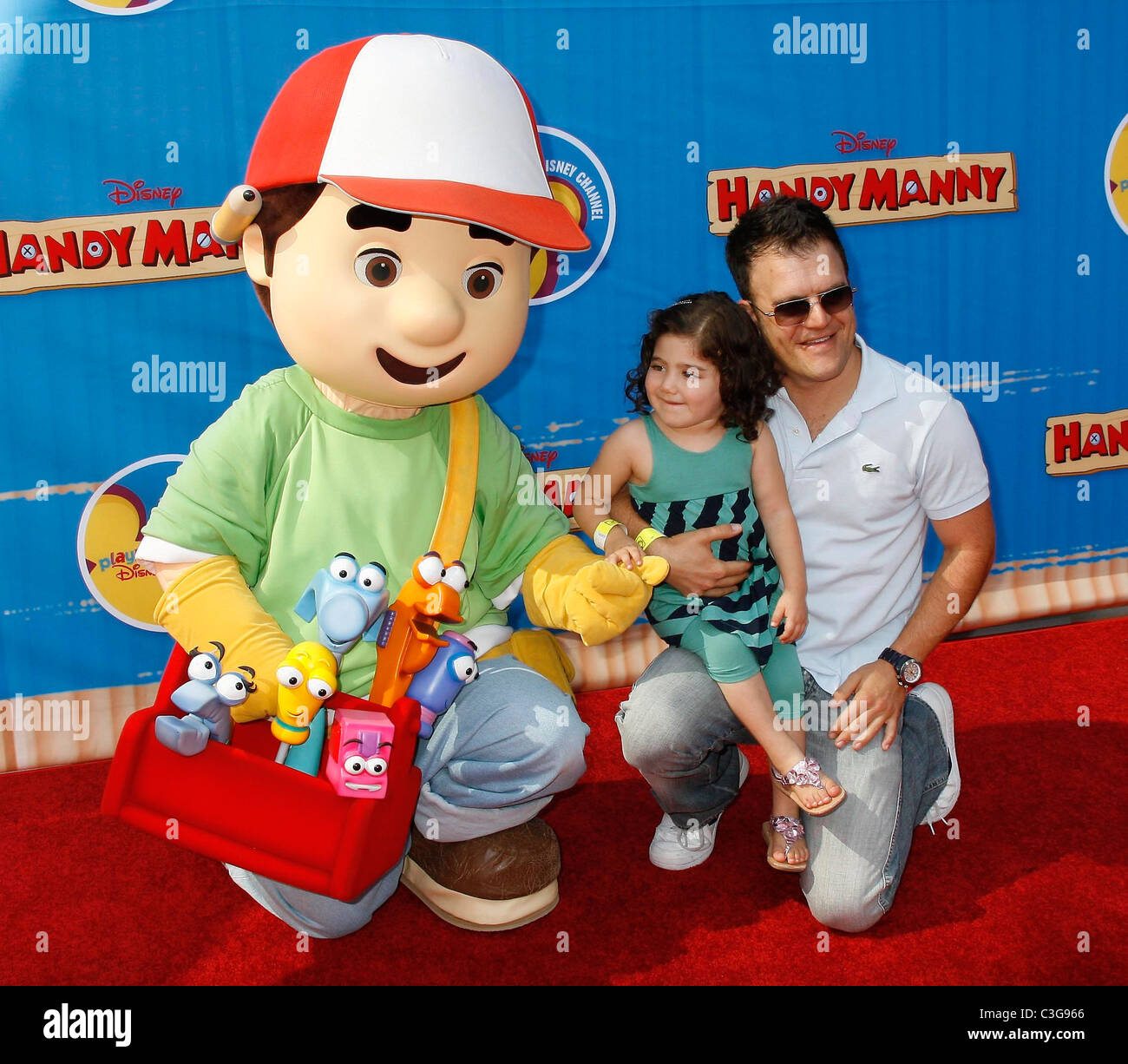 Kevin Weisman and his daughter Maya Los Angeles premiere of Disney ...