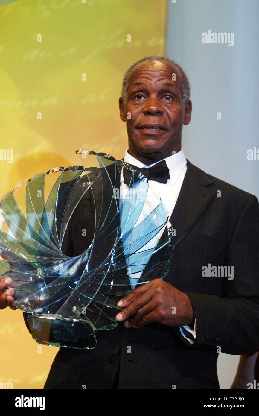 Actor Danny Glover receives the Phoenix Award for their contributions ...