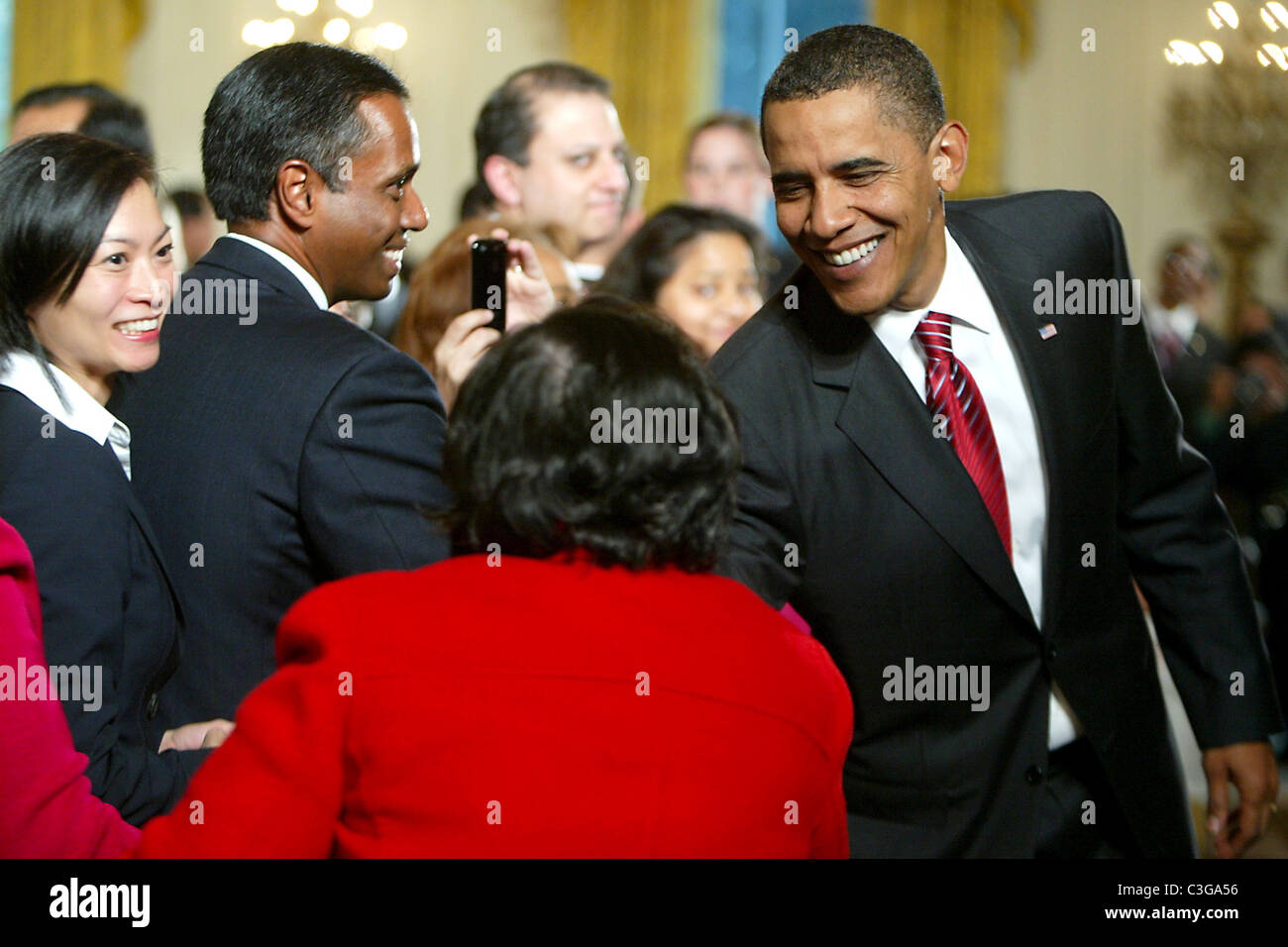 President Barack Obama President Barack Obama signs an executive order ...