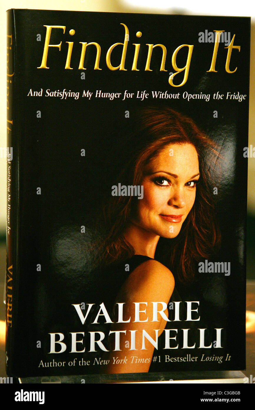Valerie Bertinelli signs copies of her new book 'Finding It' at Barnes ...