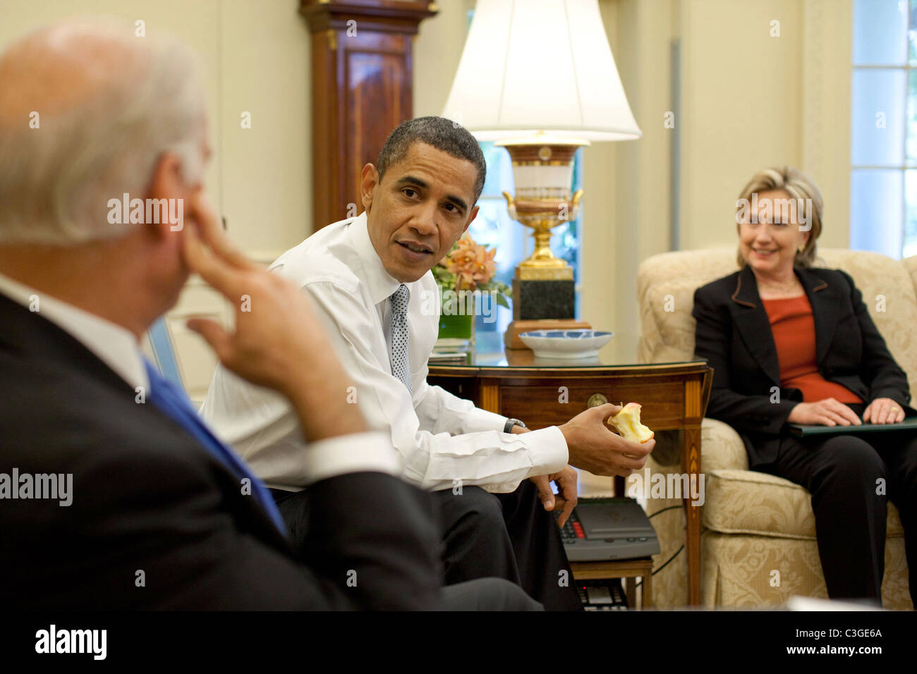 President Barack Obama meets with Vice President Joe Biden and Secretary of State Hillary ...
