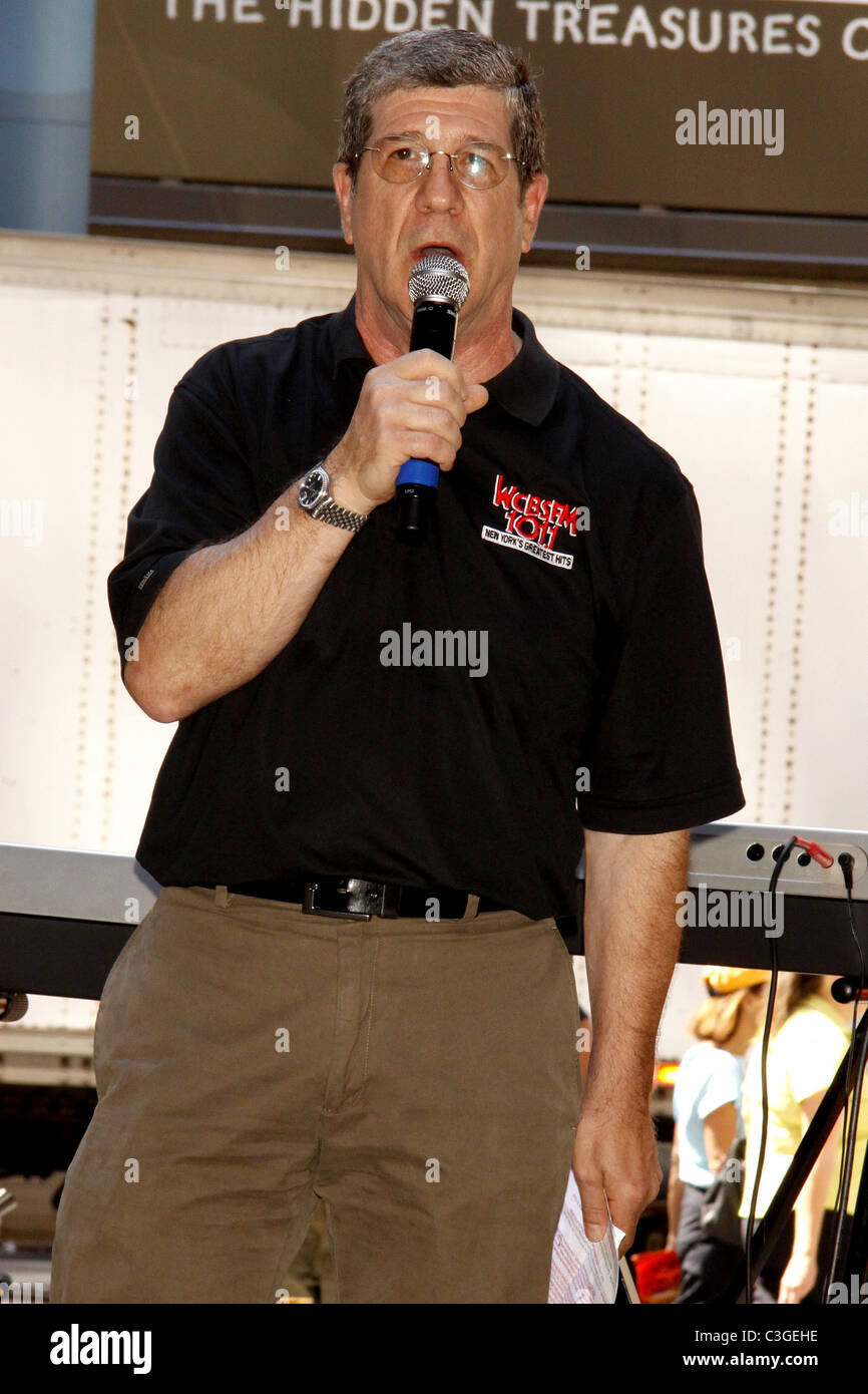 Broadway Bill Lee, WCBS-FM Radio Personality Sneak peek performance of ...