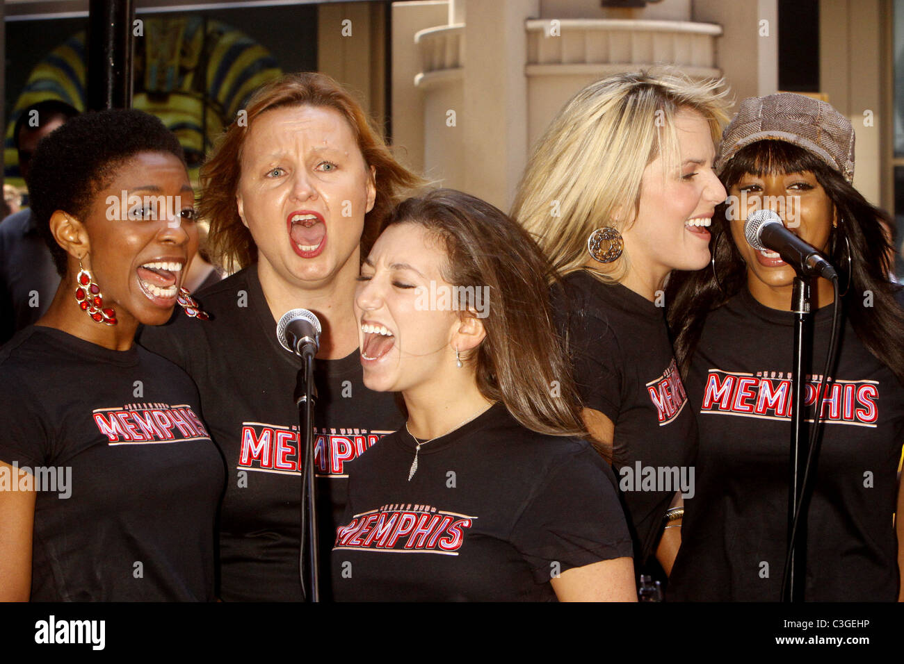 Cast Sneak peek performance of the upcoming Broadway musical 'Memphis ...