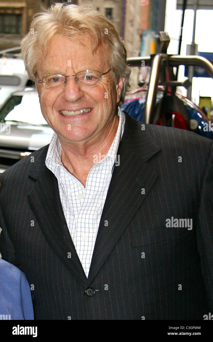 Jerry Springer poses for photographs as he arrives at his Manhattan ...