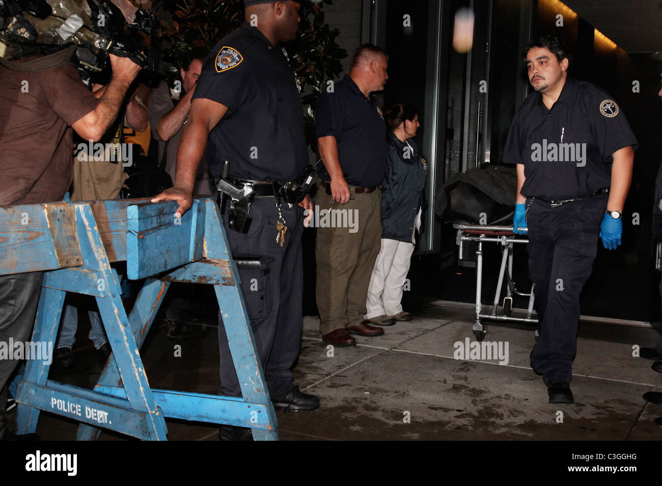 Body adam dj am goldstein hi-res stock photography and images - Alamy