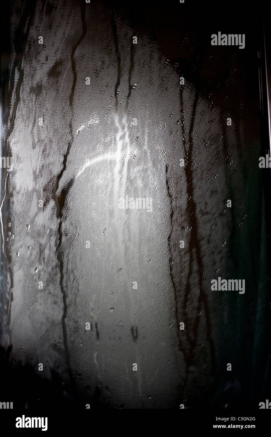 Condensation mirror hi-res stock photography and images - Alamy