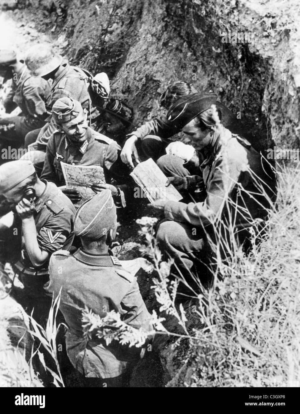 German officers discuss operation on the Eastern Front, 1943 Stock ...