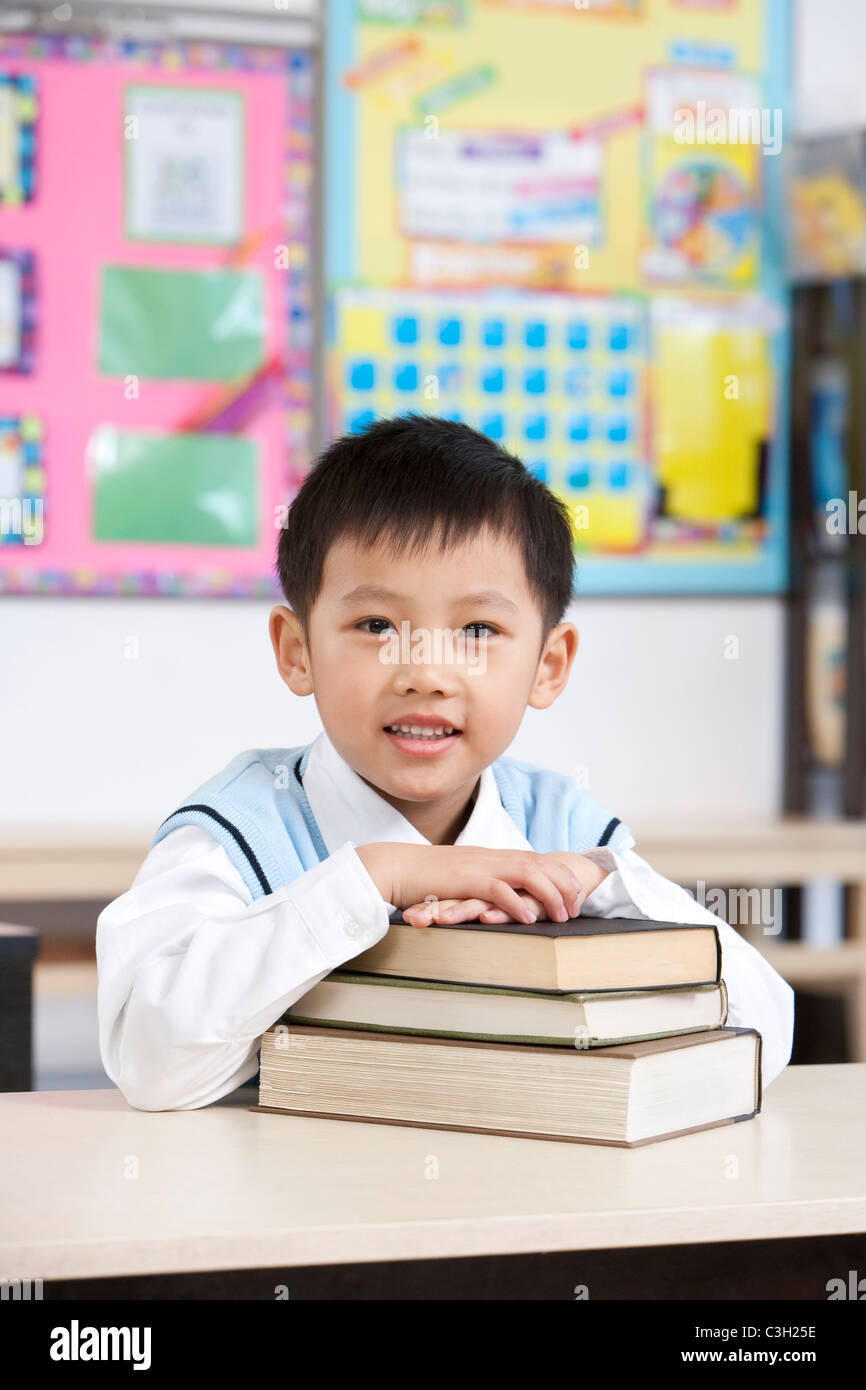 Elementary school classroom beijing hi-res stock photography and images ...