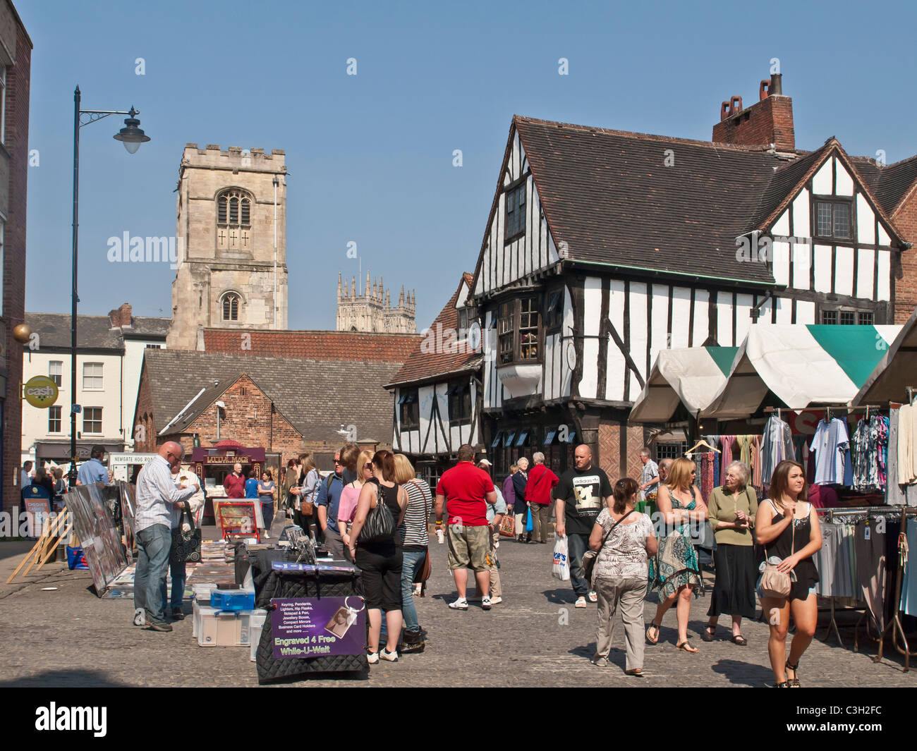 Stalls medieval market hi-res stock photography and images - Alamy