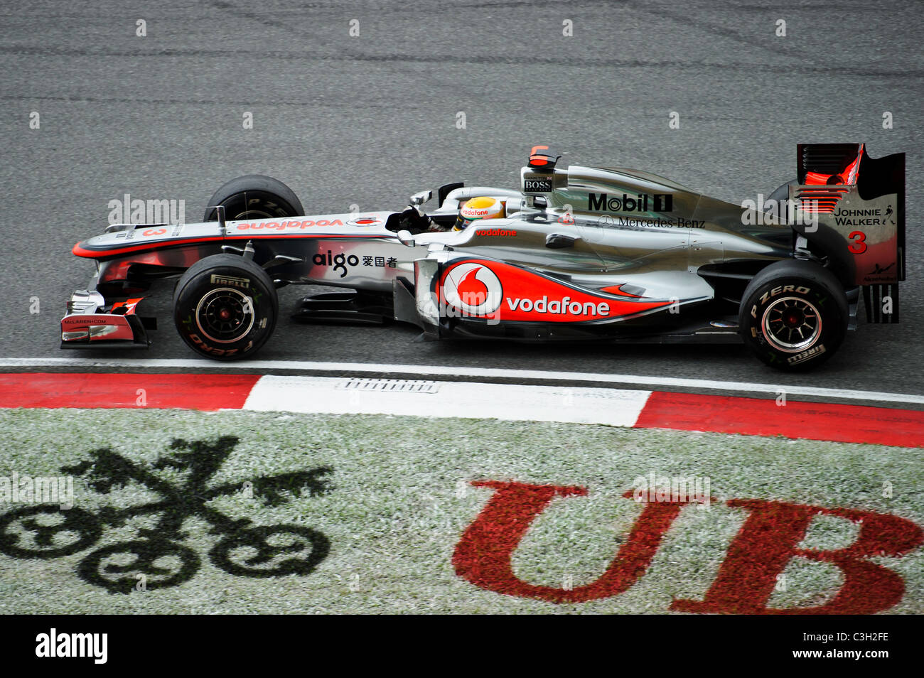 Wallpaper Mercedesbenz Formula 1 F1 Lewis Hamilton Silver Bullet