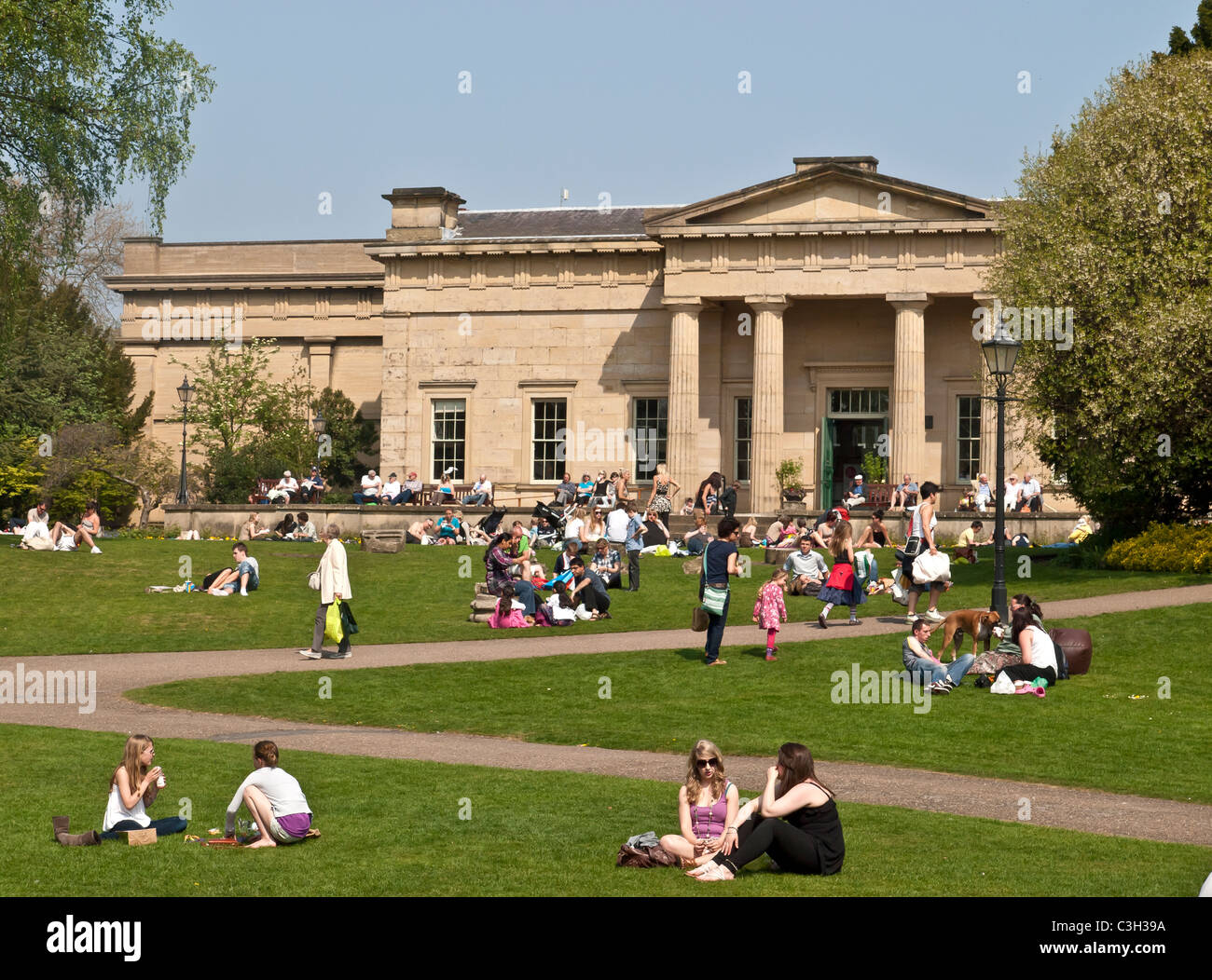 York museum gardens hi-res stock photography and images - Alamy