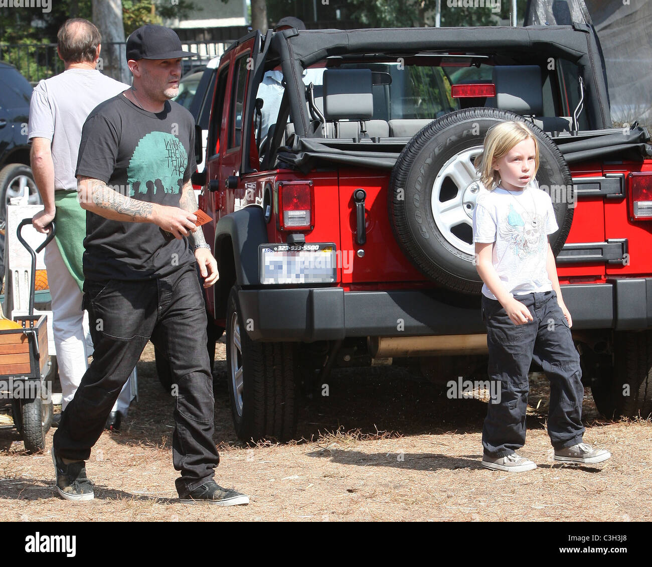 Fred Durst and his son, Dallas, visit Mr. Bones Pumpkin Patch in West ...