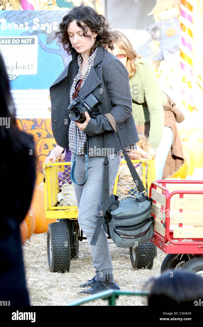 Sara Gilbert visits Mr. Bones Pumpkin Patch in West Hollywood Los ...