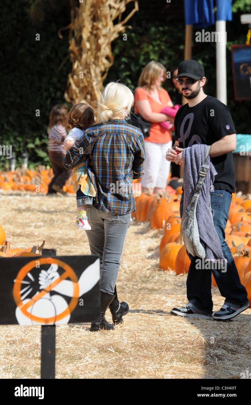 Jordan Bratman, Christina Aguilera and son Max visit Mr. Bones Pumpkin Patch in West Hollywood ...