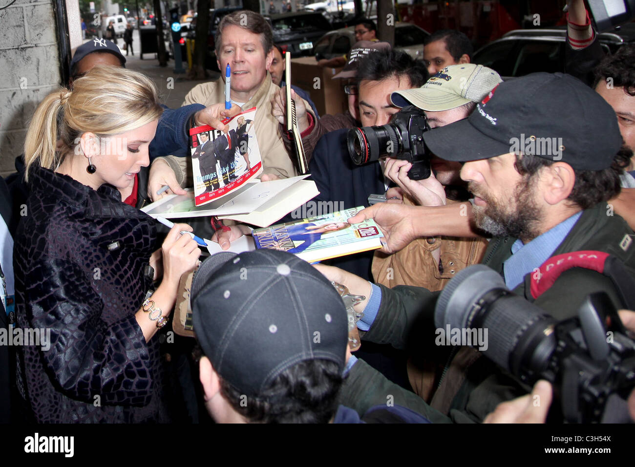 Ivanka Trump signing autographs outside ABC studios after appearing on ...