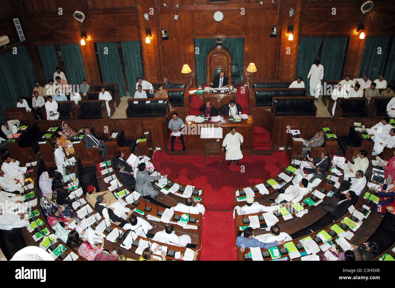 Sindh assembly speaker hi-res stock photography and images - Alamy