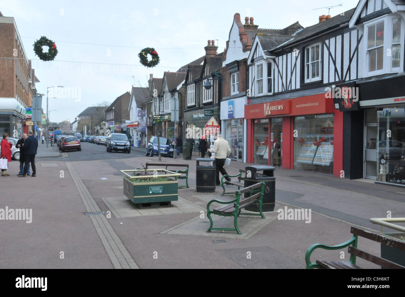 Horley, surrey, town centre hi-res stock photography and images - Alamy