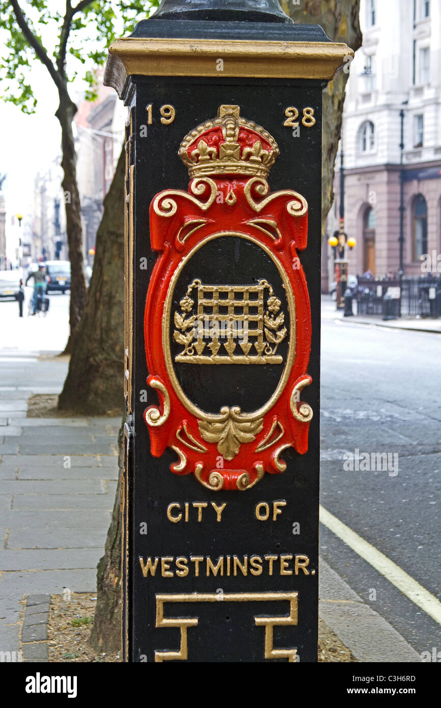 Lamp post at westminster hi-res stock photography and images - Alamy