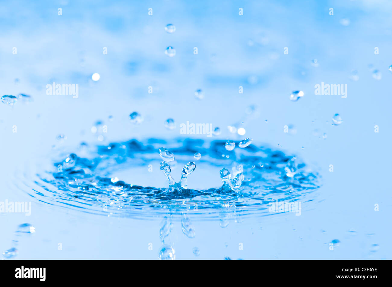 Water splash Stock Photo - Alamy