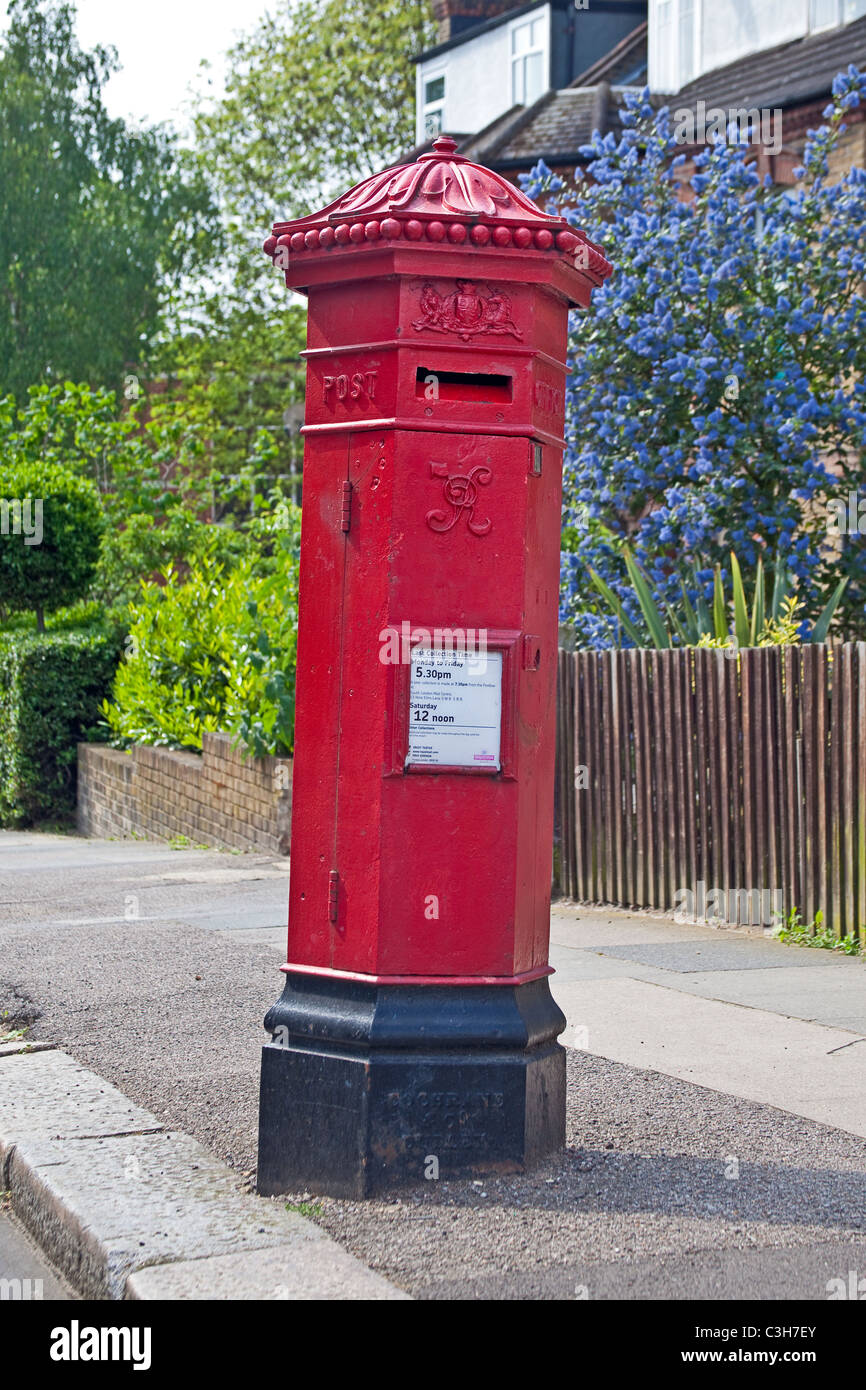 Pillarbox hi-res stock photography and images - Alamy