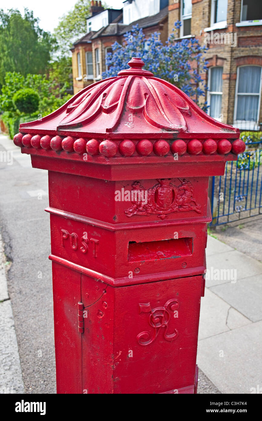 Pillarbox hi-res stock photography and images - Alamy