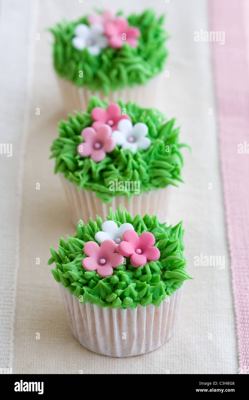 Flower garden cupcakes Stock Photo - Alamy