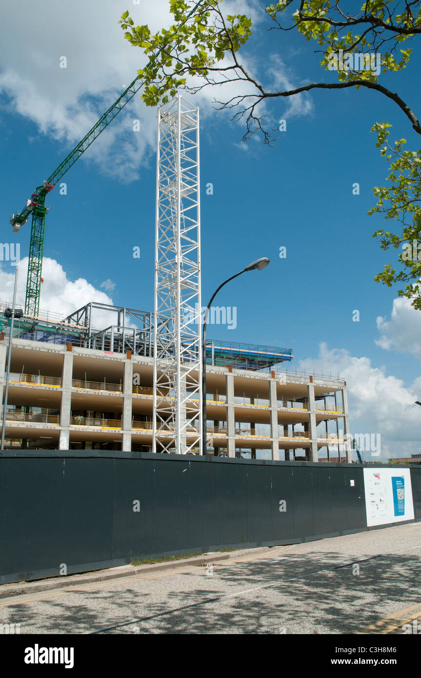 Crane and Building Construction of Network Rail Offices, Milton Keynes ...