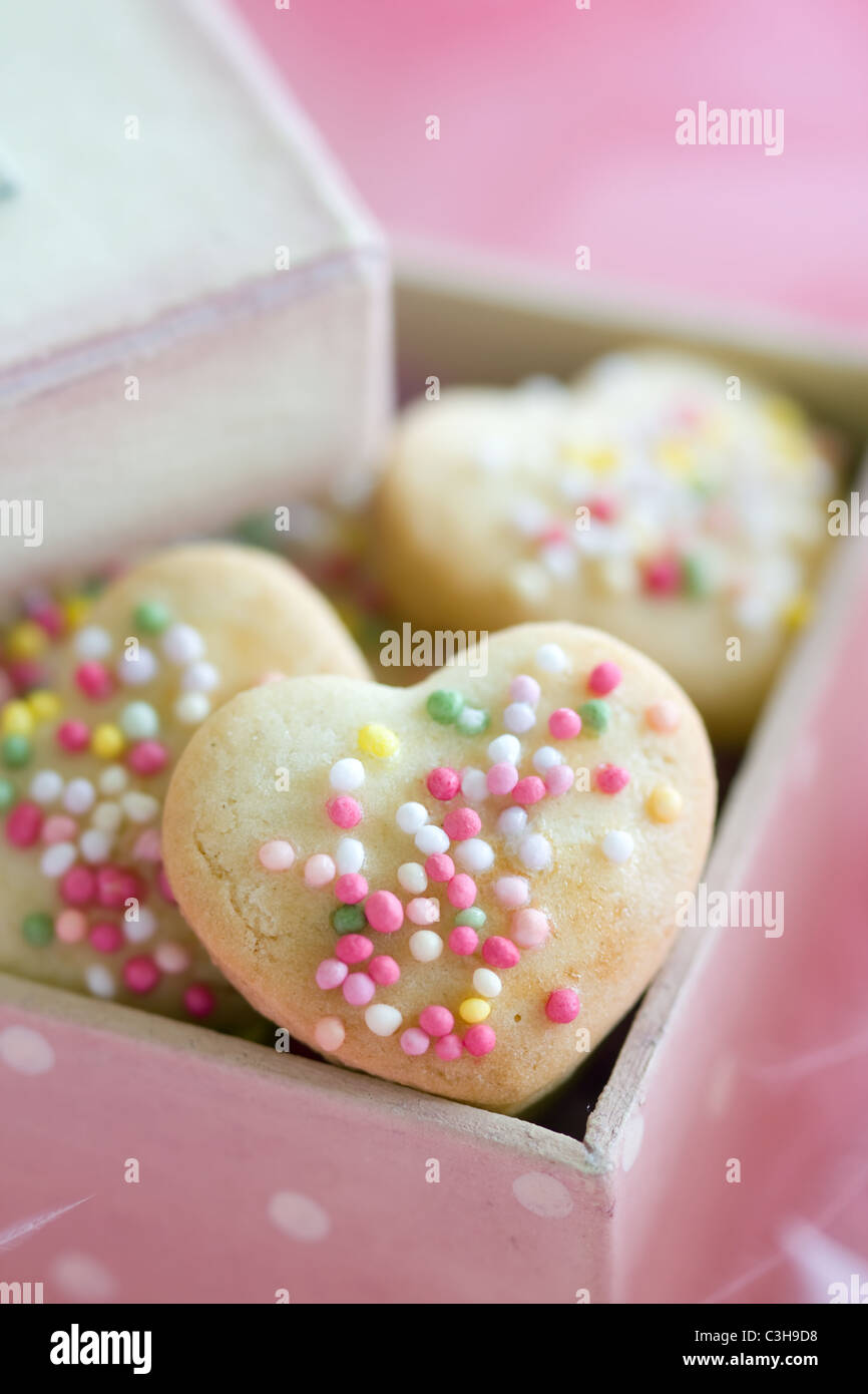 Gift box mini heart hi-res stock photography and images - Alamy