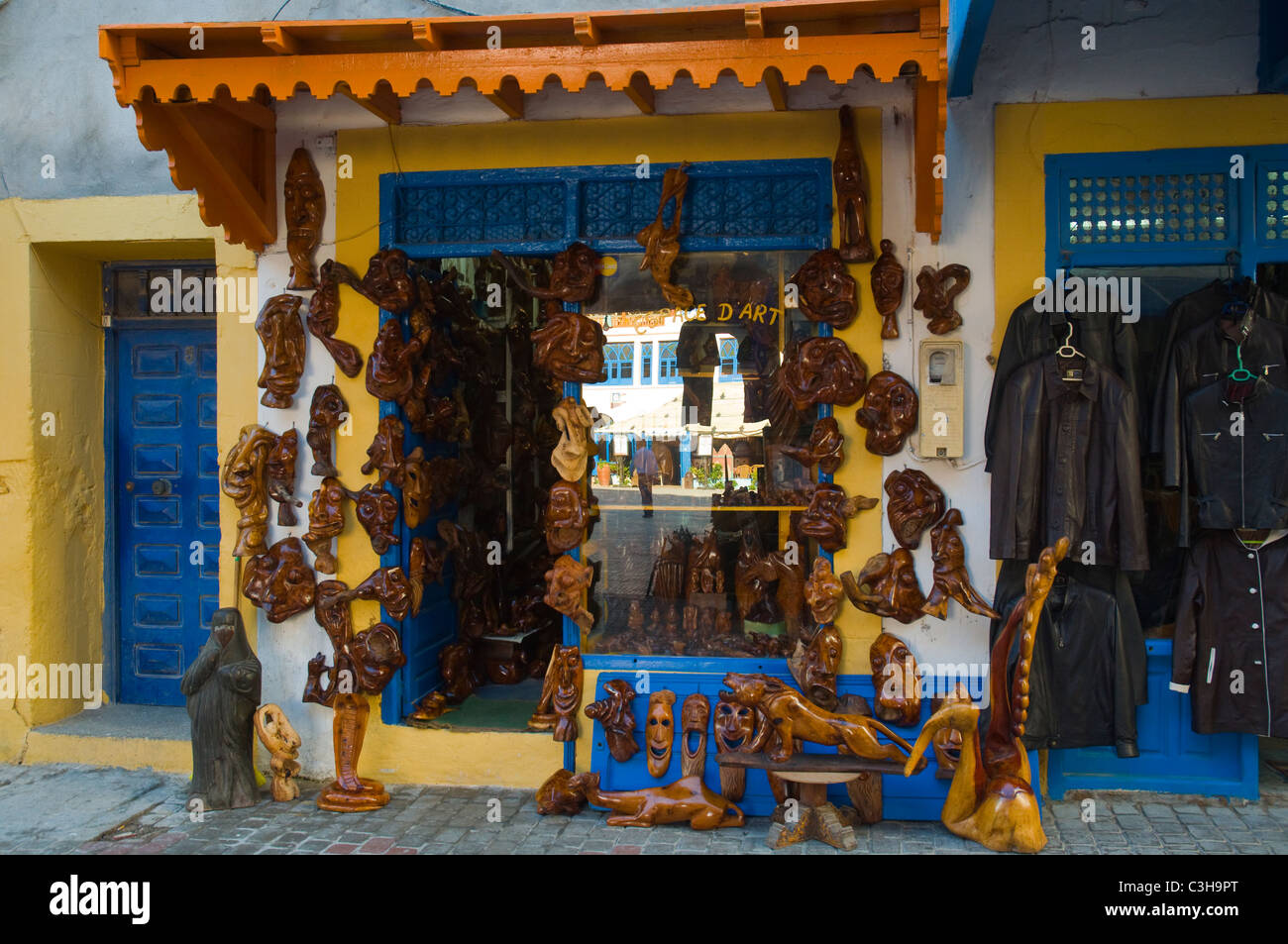 Handicraft shop essaouira morocco hi-res stock photography and images ...