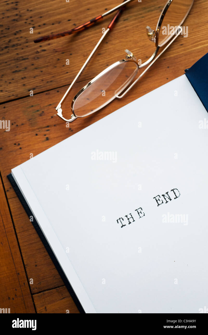 Close up of "the end" page of novel Stock Photo - Alamy