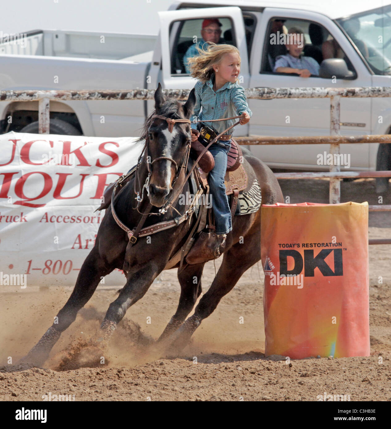 Barrel racing girl hi-res stock photography and images - Alamy