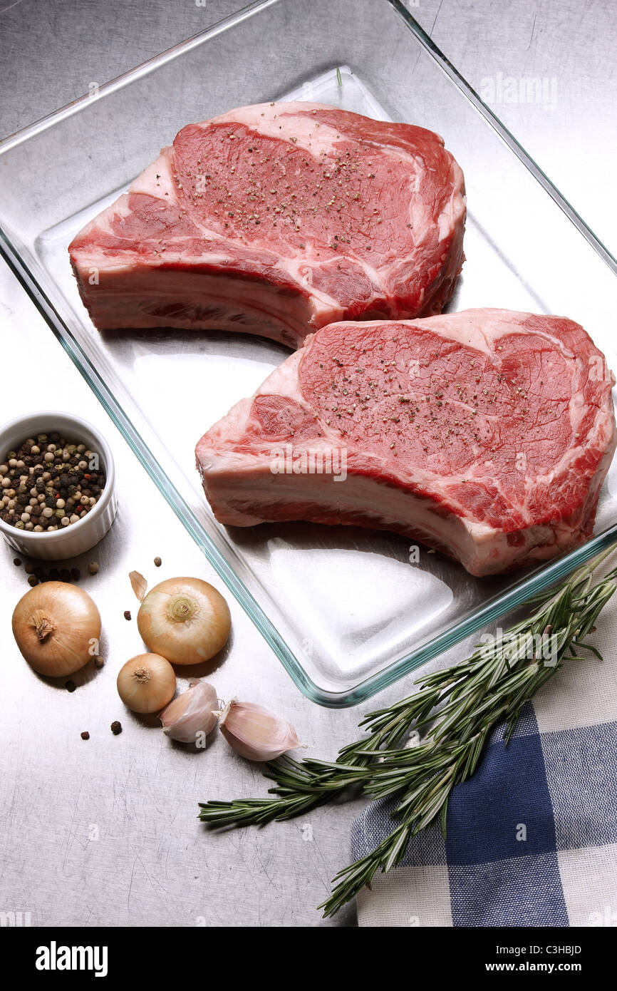 Food image of lamb steaks hi-res stock photography and images - Alamy