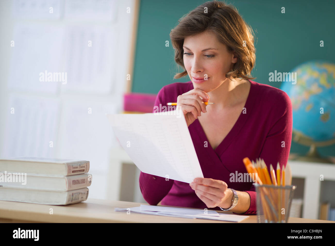 Teacher hi-res stock photography and images - Alamy
