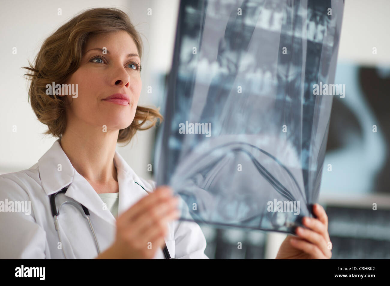 Medium x ray hi-res stock photography and images - Alamy