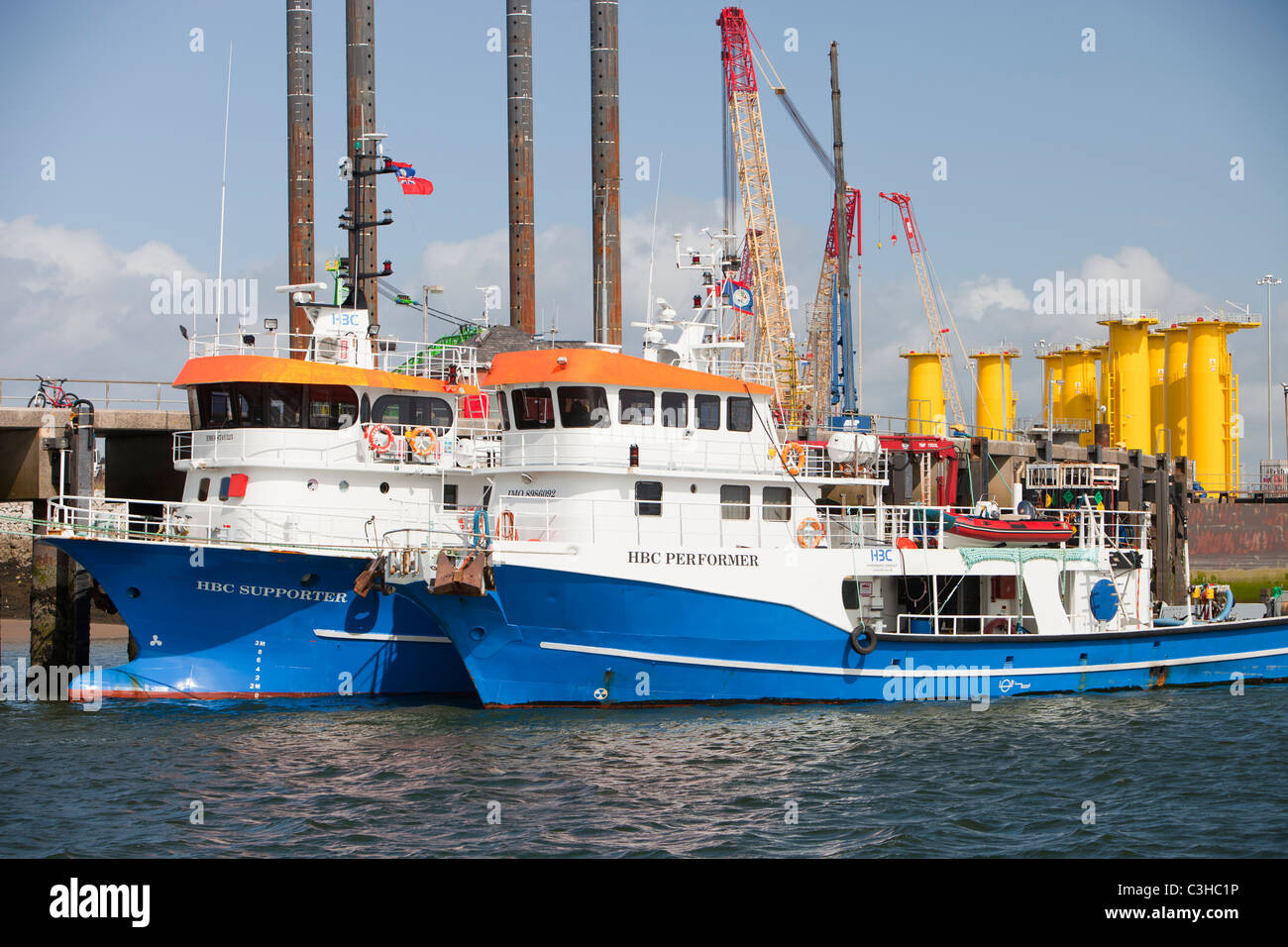 Offshore wind vessels hi-res stock photography and images - Alamy