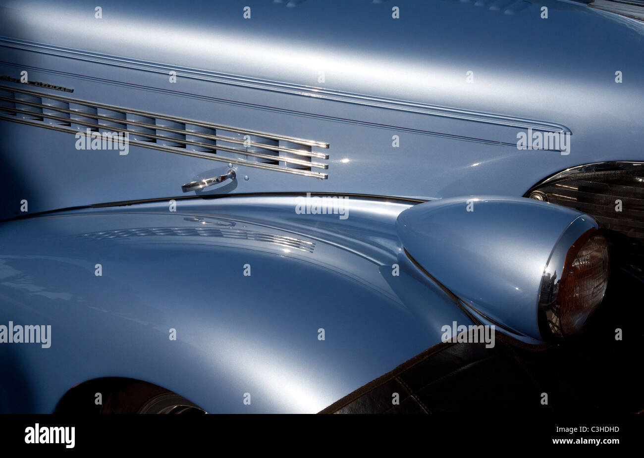 Front end car hi-res stock photography and images - Alamy