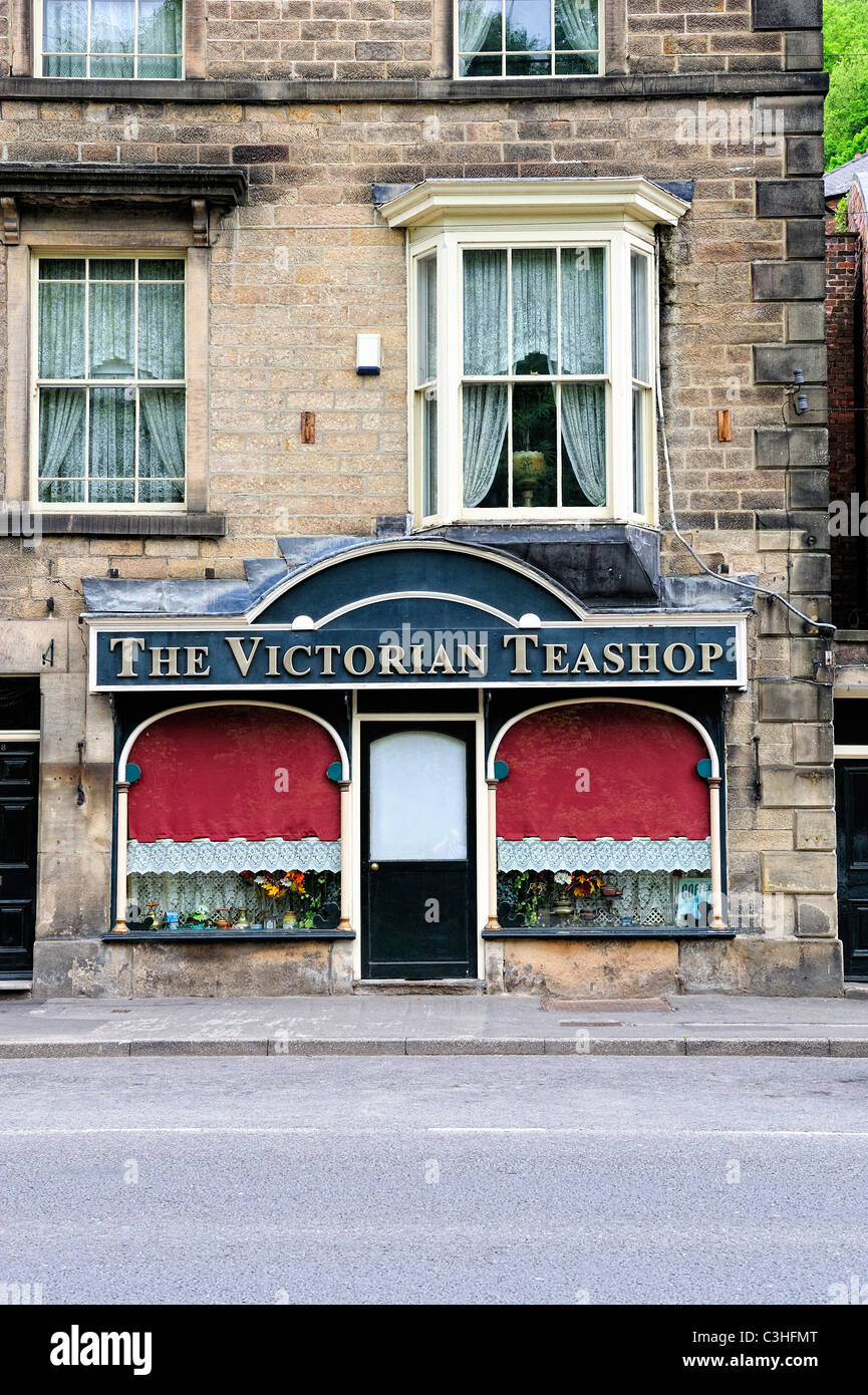 Victorian tea hi-res stock photography and images - Alamy