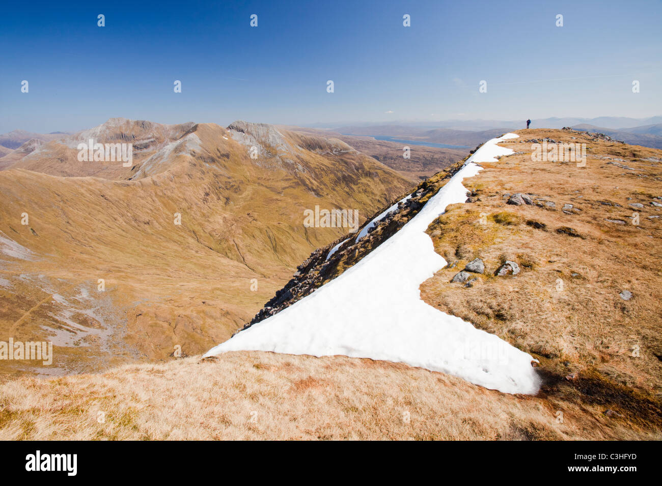 The Mamore mountain range, looking towards the Grey Corries in the ...