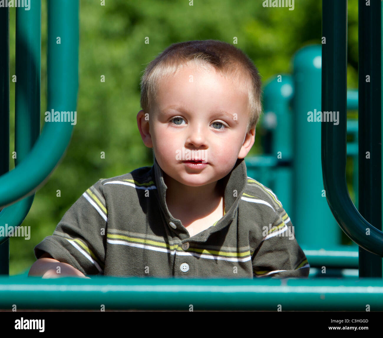 Child in jungle hi-res stock photography and images - Alamy