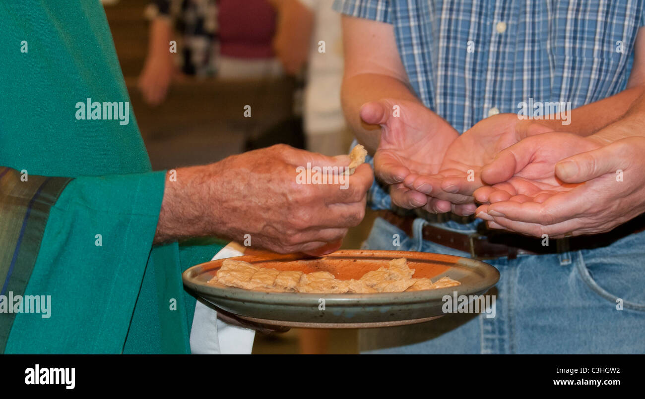 Holy eucharist hi-res stock photography and images - Alamy