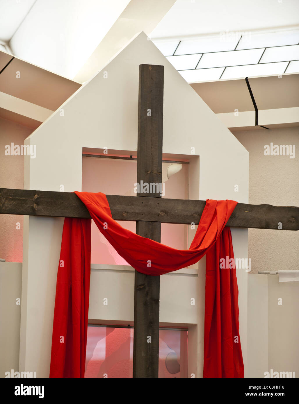 Church alter easter catholic hi-res stock photography and images - Alamy